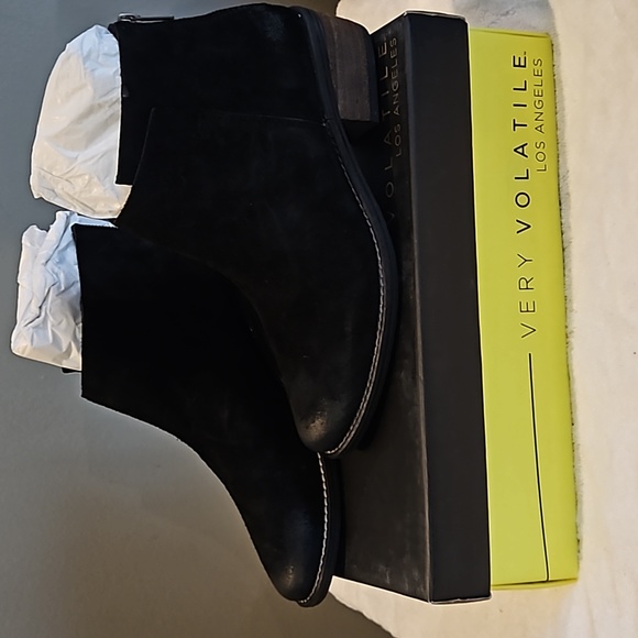 Very Volatile | Shoes | Boots | Poshmark